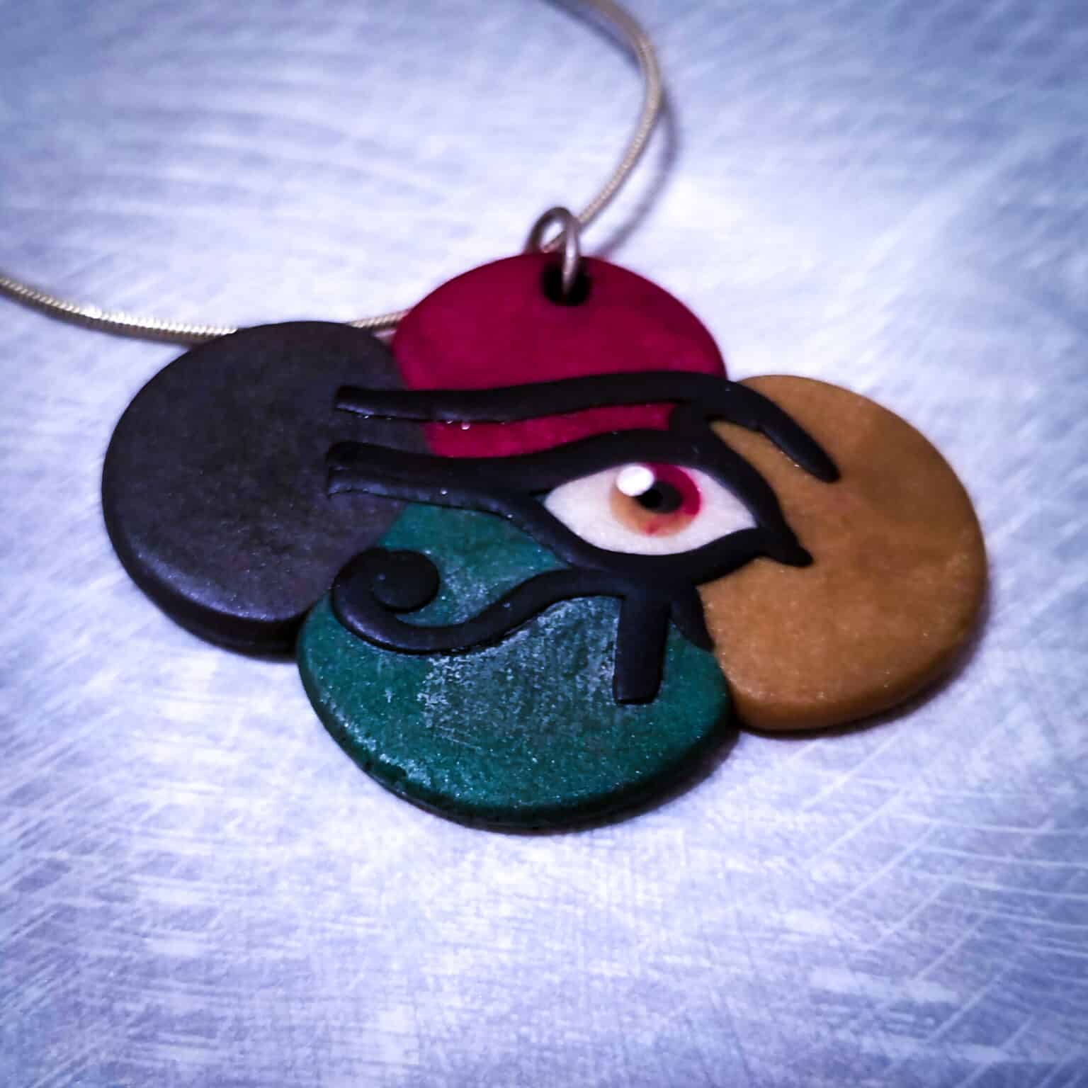 Comment fabriquer des bijoux en pâte de métal - Artisanat d'art